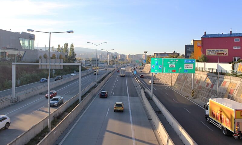 Čiastočná uzávera diaľnice D2 pred tunelom Sitina potrvá do 20. marca