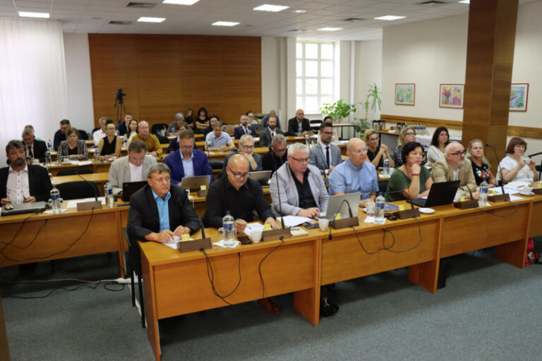 Mesto Senica bude v roku 2026 hospodáriť s mierne prebytkovým rozpočtom