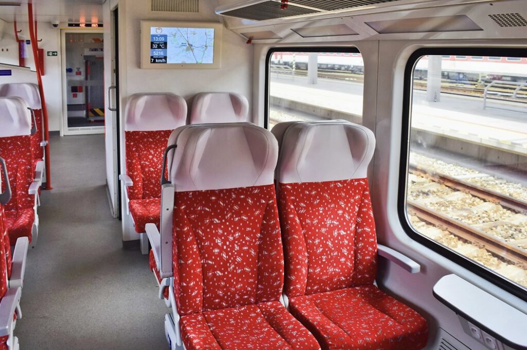 Štátny dopravca zmodernizuje informačné systémy vo vlakoch